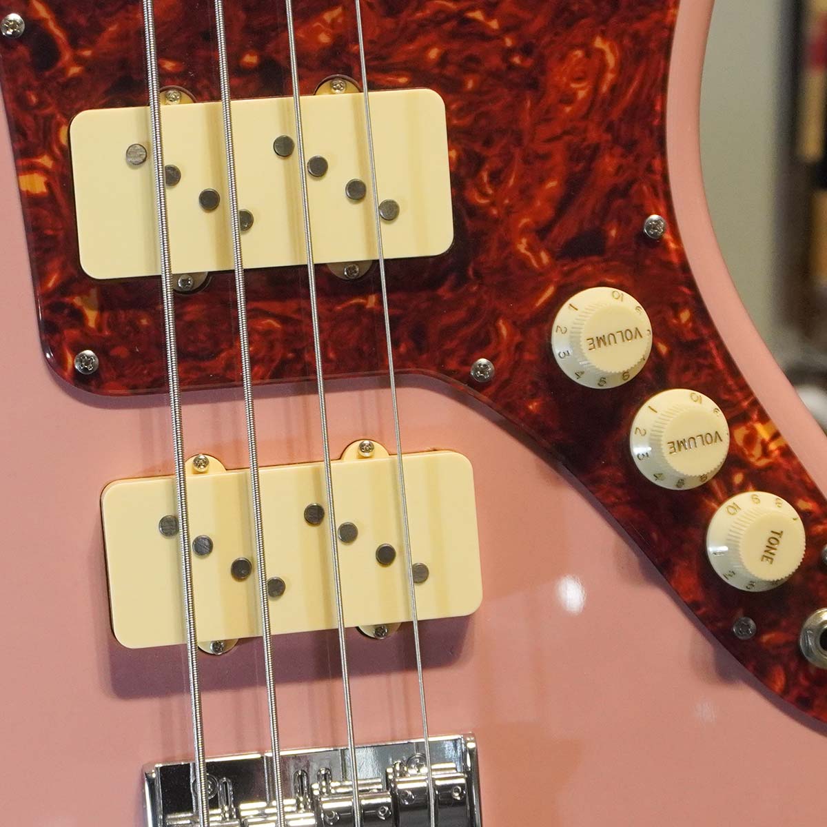 Style JM Bass 特集 | Sago New Material Guitars