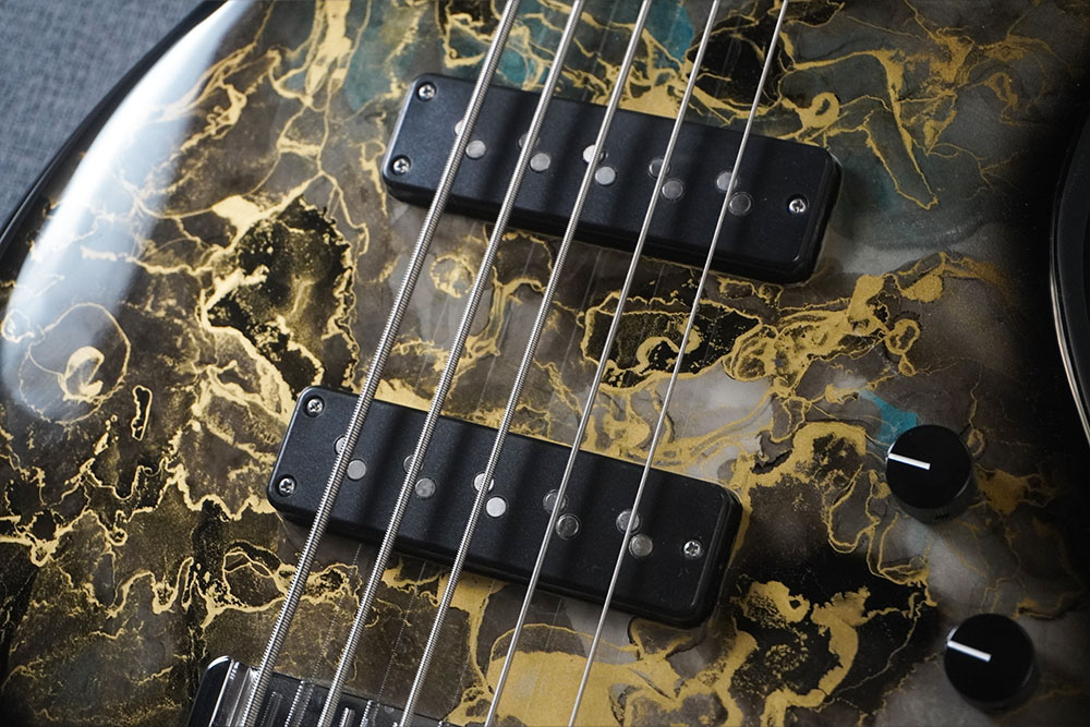 【2月更新】今なら店頭で試奏OK！Sagoの最新モデルを各地で展開中！ | Sago New Material Guitars